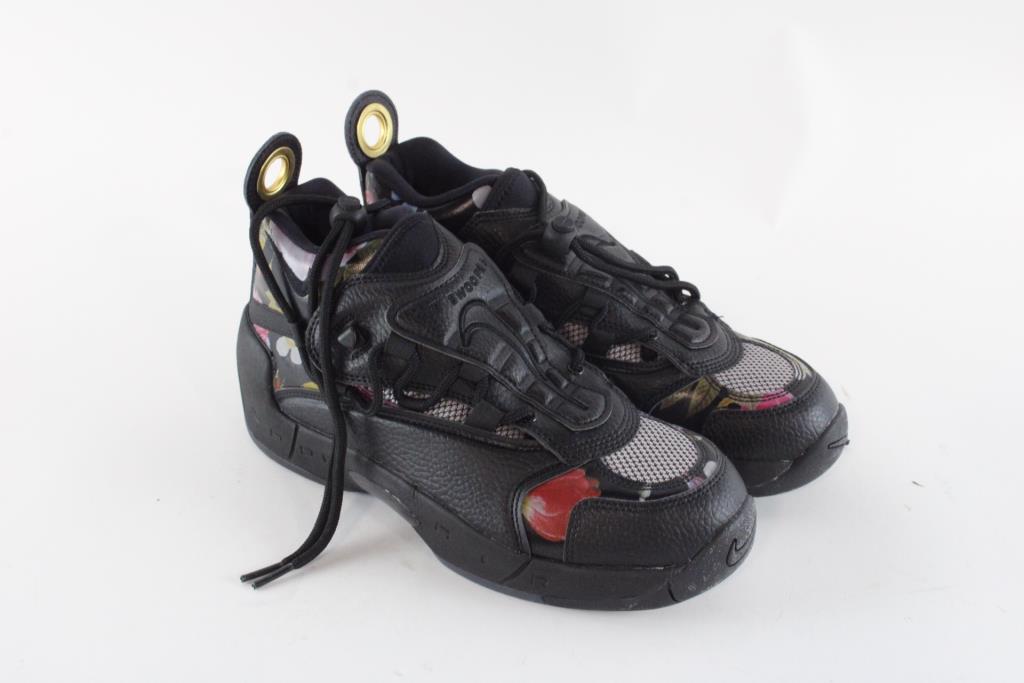 Nike Air Swoopes 2 Floral, Size 9 | Property Room