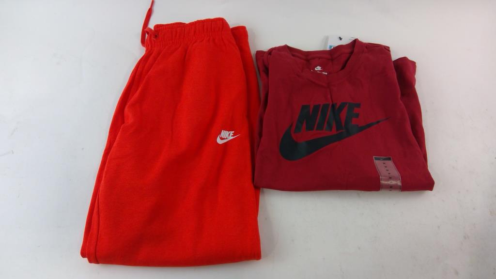Nike Clothing, 2 Pieces | Property Room