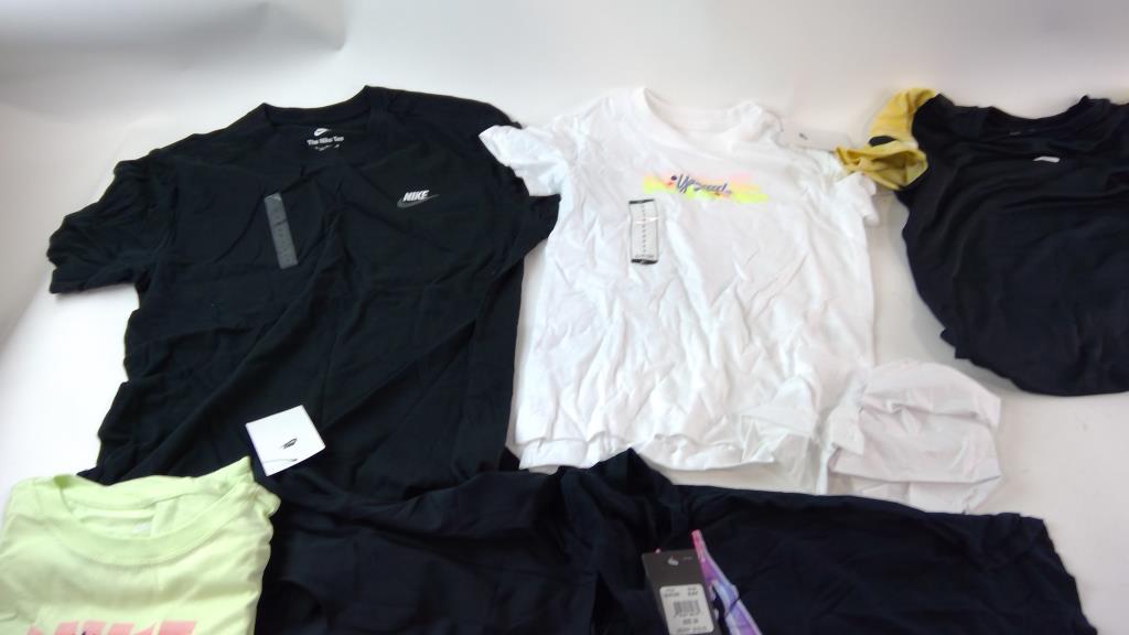 Nike Clothing, 3+ Pieces | Property Room