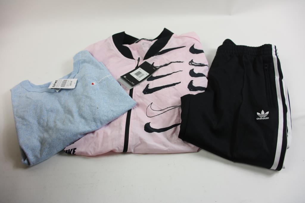 Nike Clothing Lot, 6 Pieces | Property Room