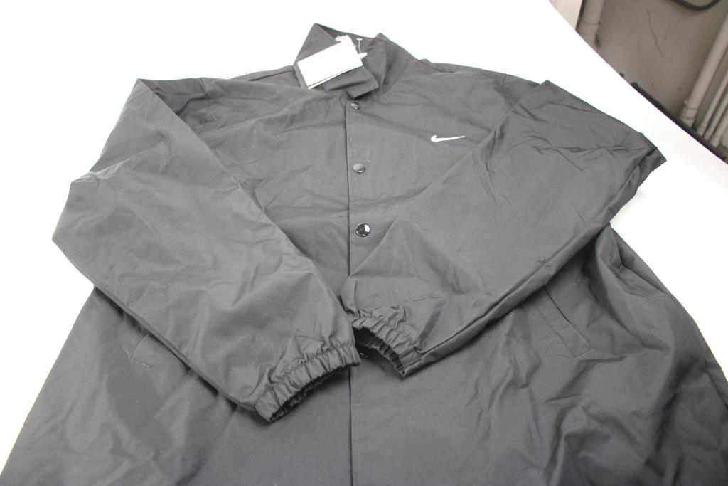 Nike, Coupe/jacket, XL-Tall | Property Room