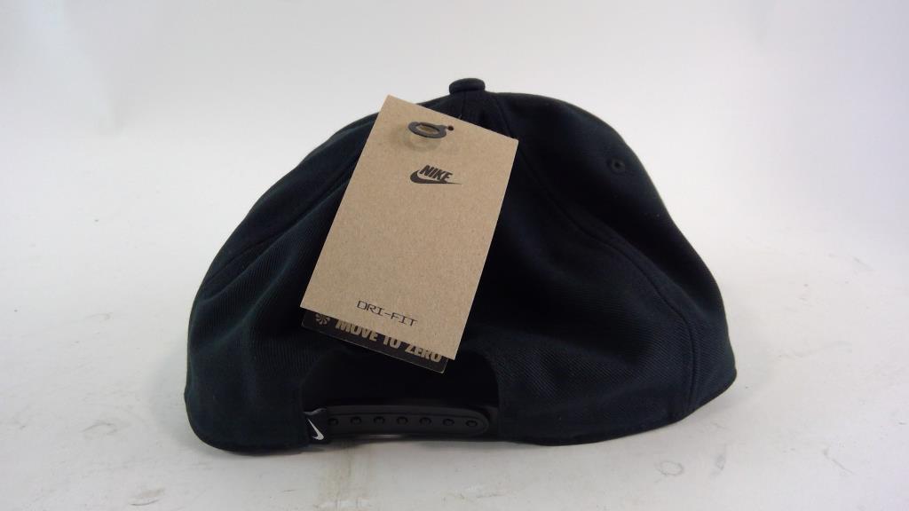 Nike Pro Hat | Property Room