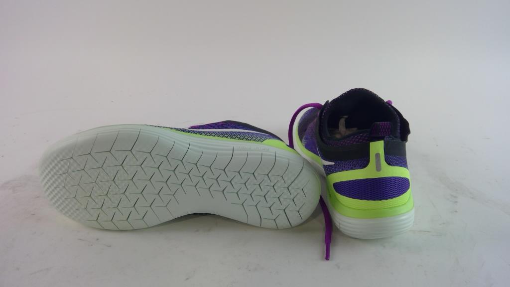 Nike Run Natural Shoes For Women, 8.5 | Property Room