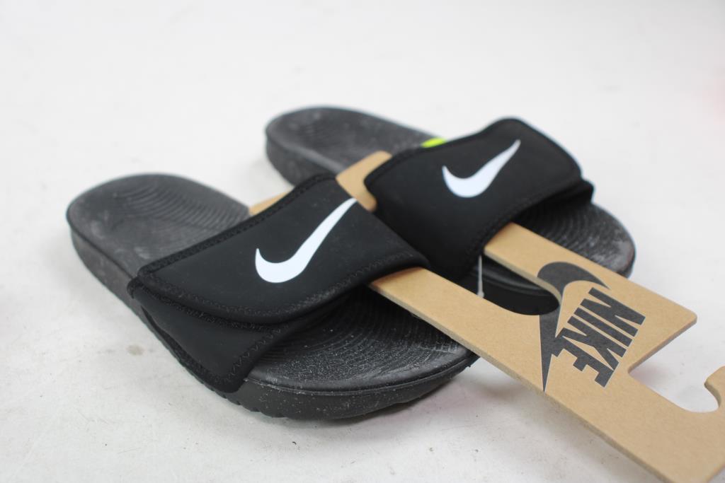 Nike Sandals, Size 4y | Property Room