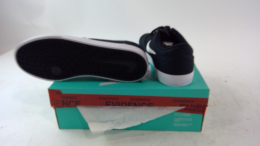 Nike SB Charge Shoes, Size 10 | Property Room