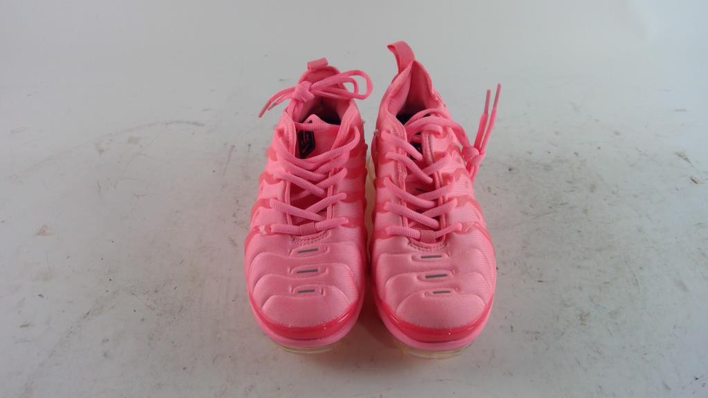 Nike Shoes Size 5 5 Property Room Nike Shoes Size 5 5 Property Room
