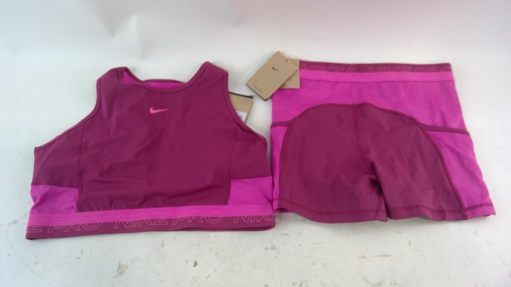 Nike Training Top And Bottom, 2 Pieces | Property Room