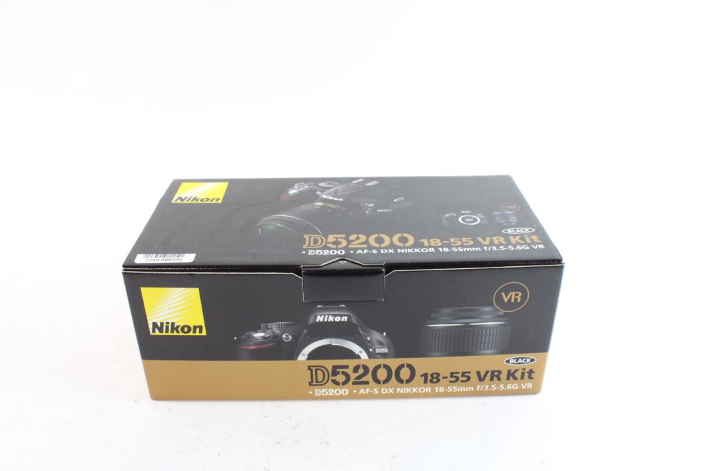 Nikon D5200 18-55 VR Kit | Property Room