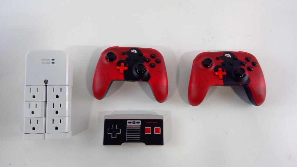 Nintendo Controllers And More, 4 Pieces | Property Room