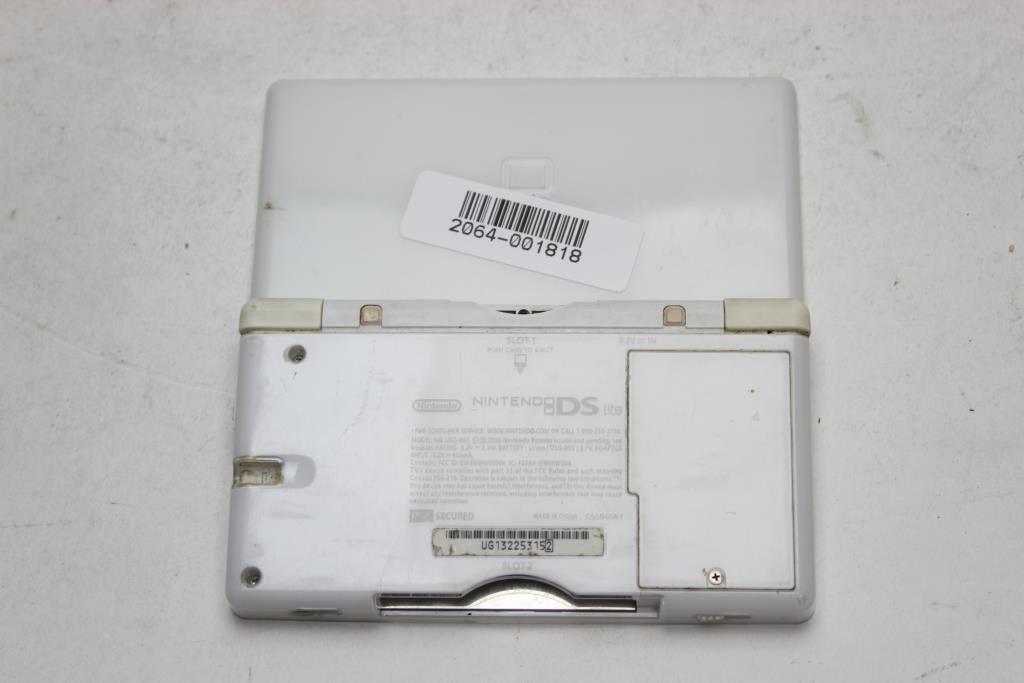 Nintendo DS Lite | Property Room