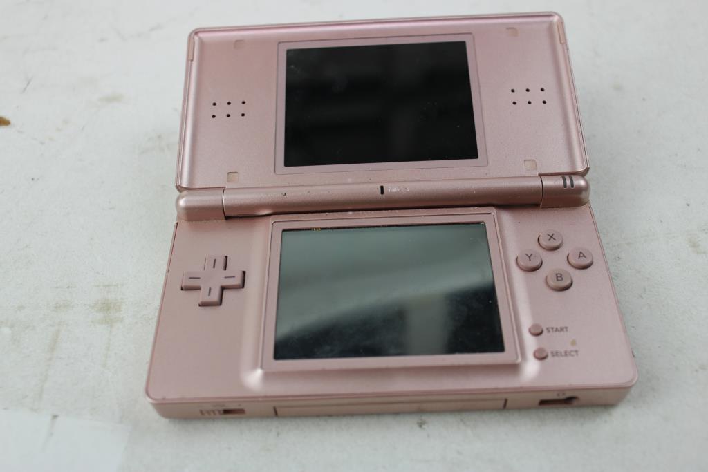 Nintendo DS Lite, Pink | Property Room