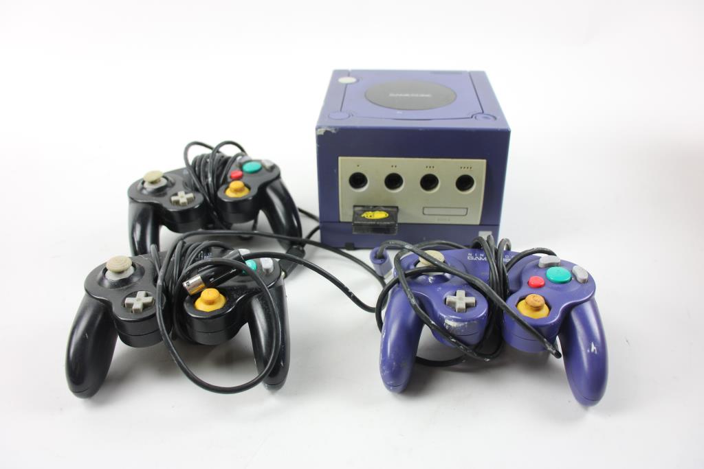 Nintendo Game Cube, PS4 Disc Games, And More, 11 Pieces | Property Room