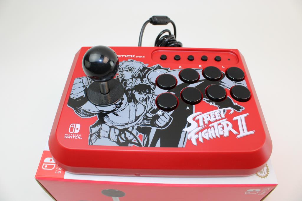 Nintendo Switch Capcom Street Fighter II Fighting Stick Mini | Property ...