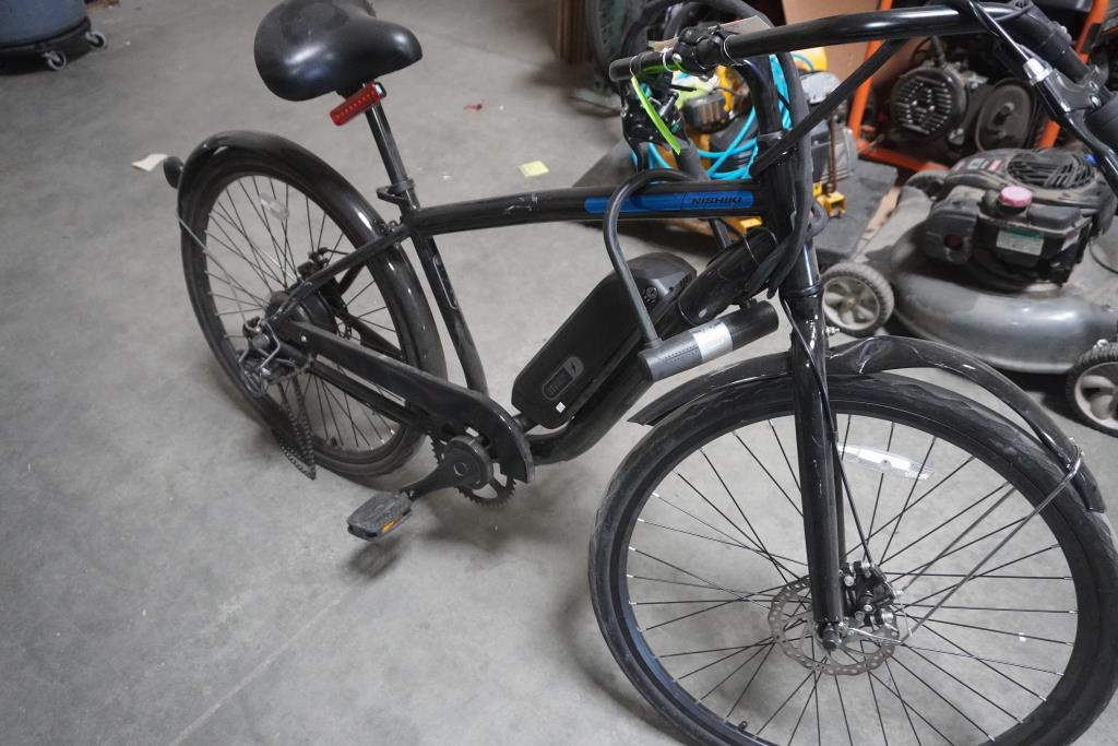 Nishiki Escalante E-Bike - DAMAGED | Property Room