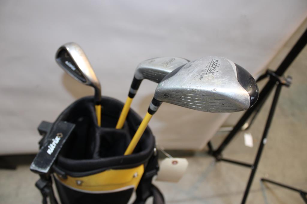 Nitrix Clubs In Nitrix Yellow Golf Bag; 5 Pieces | Property Room