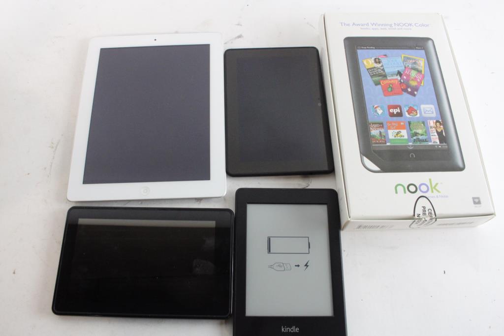 Nook Color Tablet And More 5 Pieces | Property Room