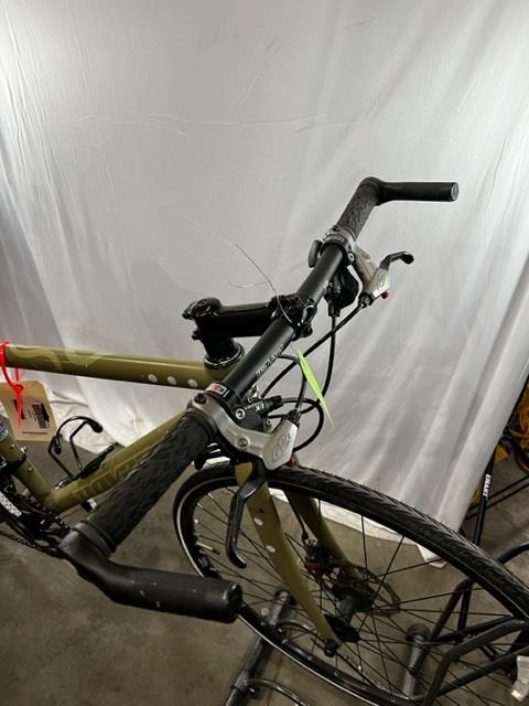 Novara Buzz City Bike | Property Room