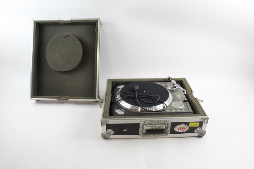 NuMark TTX Turntable With TDN Roadcase | Property Room