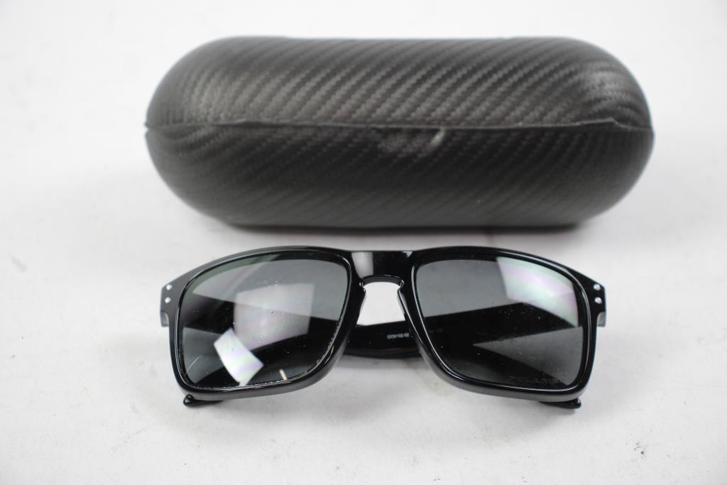 Oakley Men's Sunglasses, OO9102-02 | Property Room