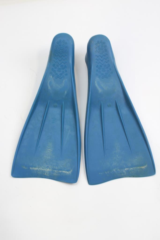 OceanWays Professional Snorkel Fins Size 10-12 | Property Room