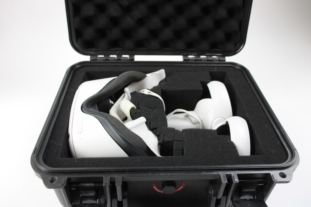 Oculus And Controllers With Case | Property Room