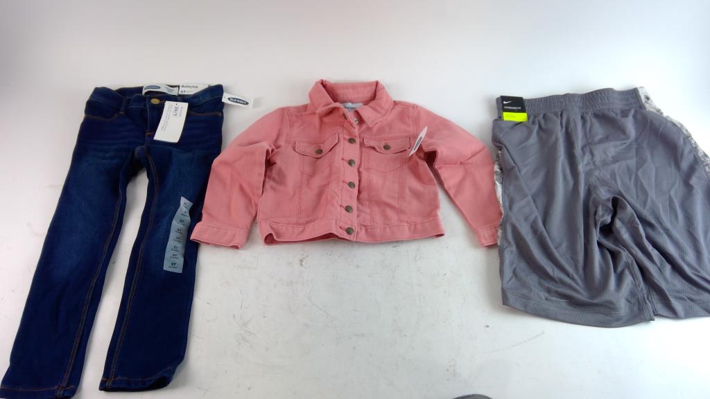 Old Navy And Garanimals Baby / Kids Clothing, 4+ Pieces | Property Room