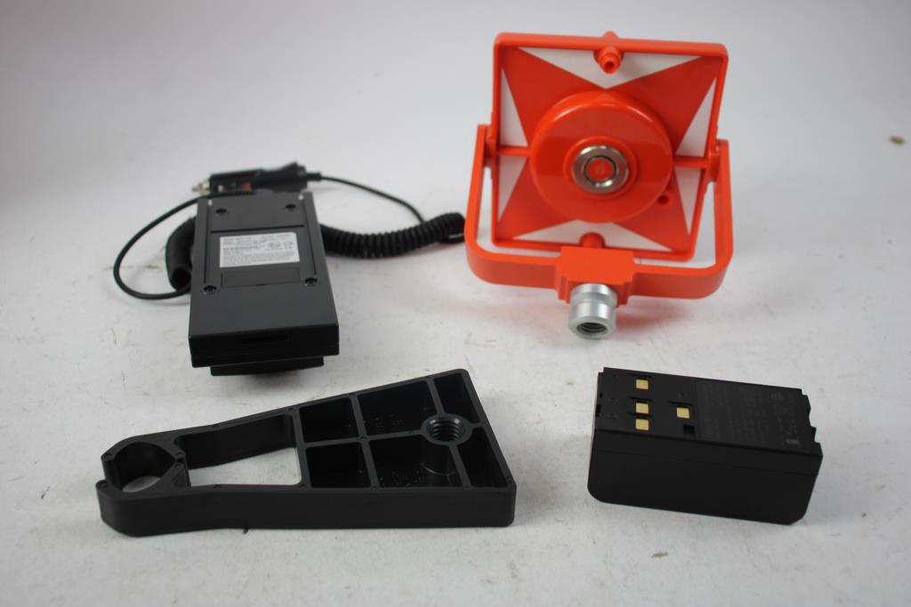 Omni Offset Single Prism | Property Room