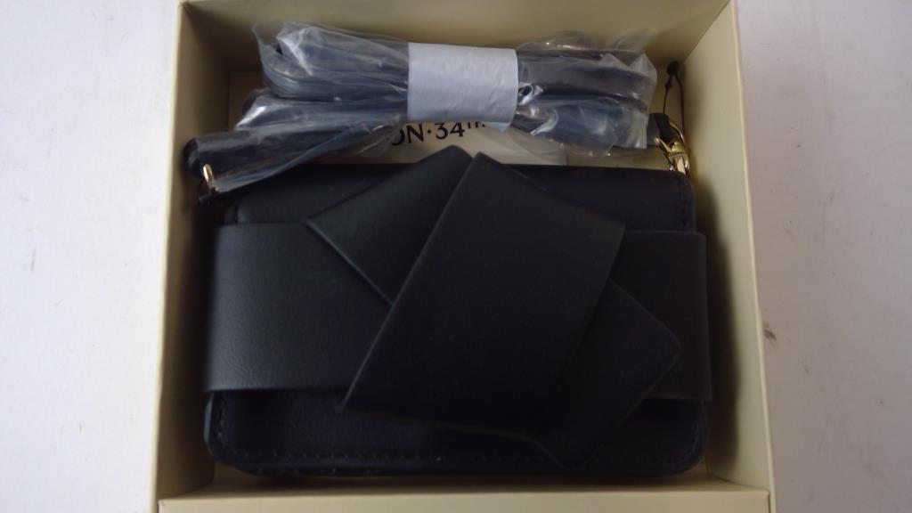 On 34th Crossbody Wallet | Property Room
