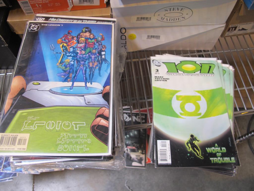 Pallet Of Comic Books - Over 1,000 Comic Books | Property Room