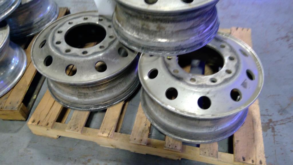 Pallet Of Commercial Truck Rims, 4 Pieces | Property Room