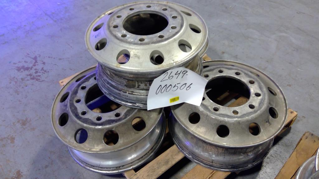 Pallet Of Commercial Truck Rims, 4 Pieces | Property Room