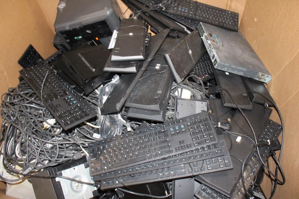 Pallet Of Computer Items, 30+ Pieces | Property Room