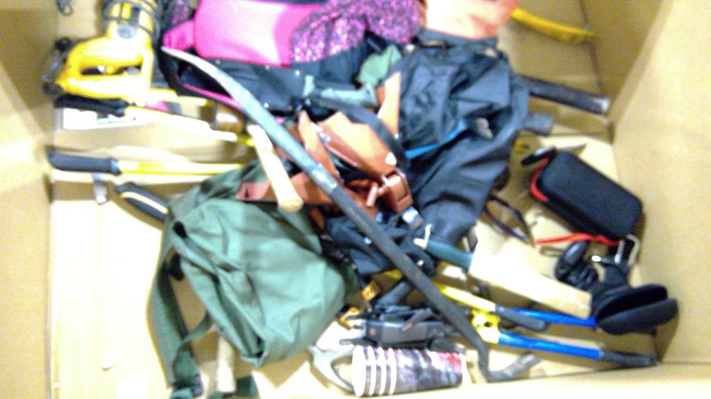 Pallet Of Crowbar And More 10+ Pieces | Property Room