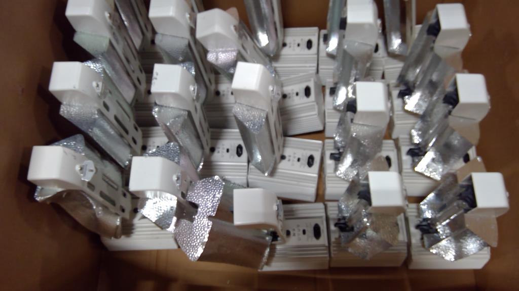 Pallet Of Phantom Grow Lights 10+ Pieces | Property Room