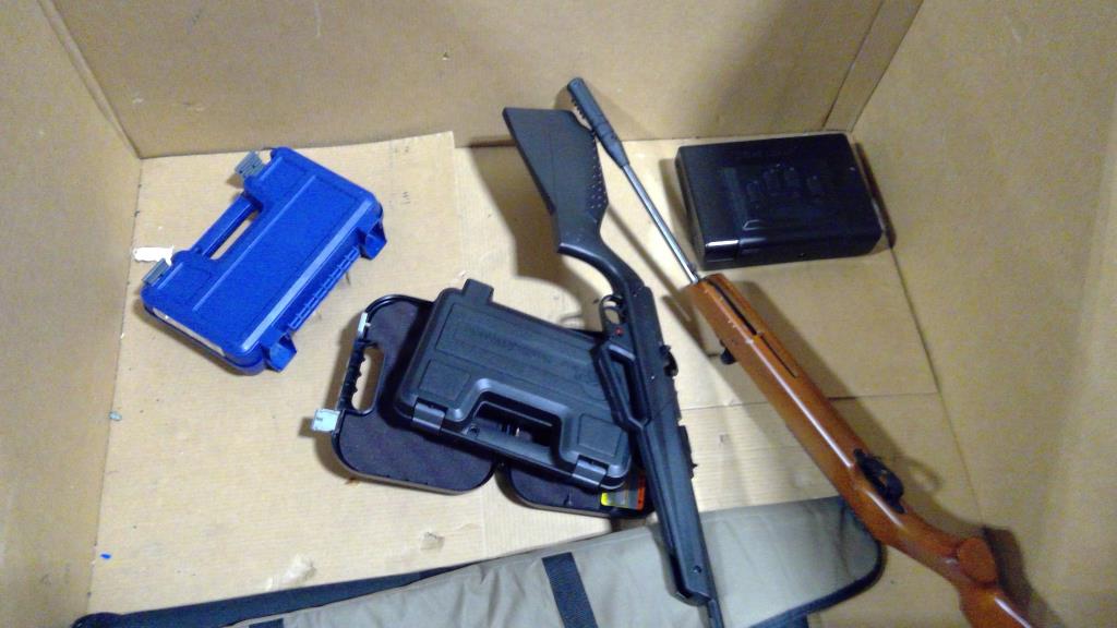 Pallet With Airsoft Guns And More, 5+ Pieces | Property Room