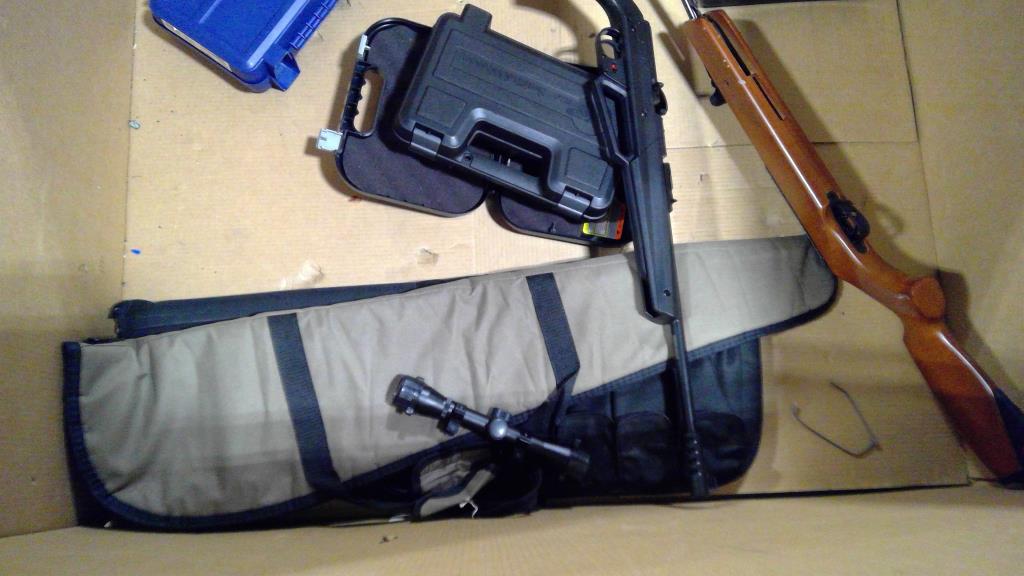 Pallet With Airsoft Guns And More, 5+ Pieces | Property Room