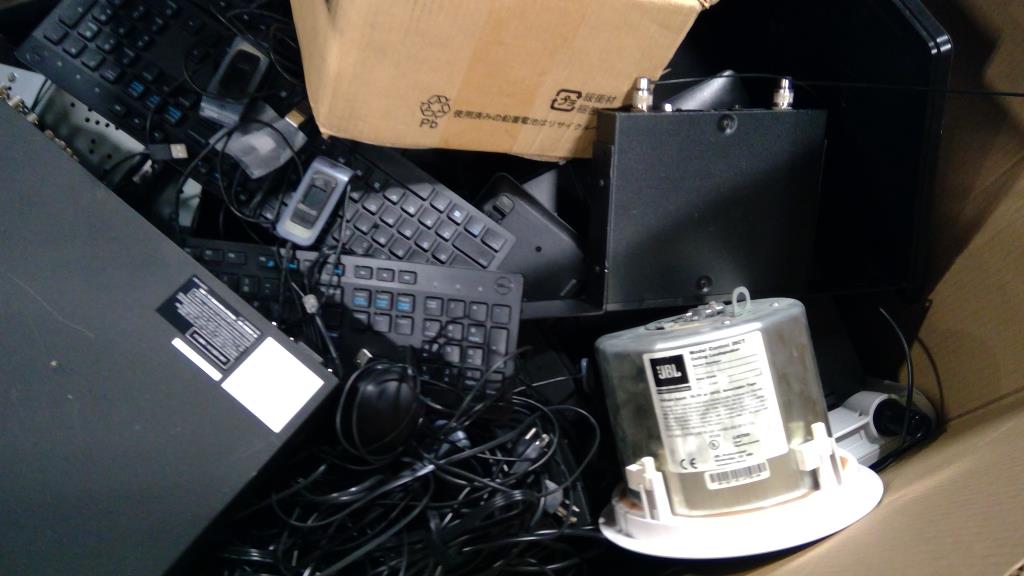 Pallet With Assorted Electronics, 20+ Pieces | Property Room