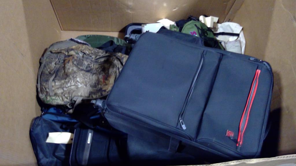 Pallet With Bags And More, 5+ Pieces | Property Room