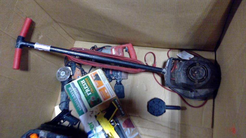 Pallet With Broken Tool Box And More, 5+ Pieces | Property Room