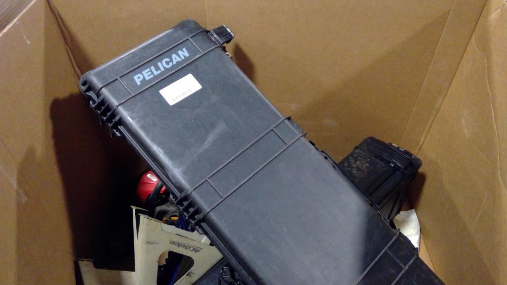 Pallet With Peilican Rifle Case And More, 4+ Pieces | Property Room