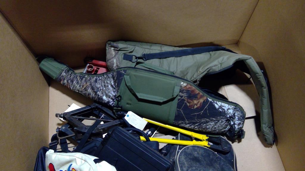 Pallet With Rifle Cases And More, 5+ Pieces | Property Room