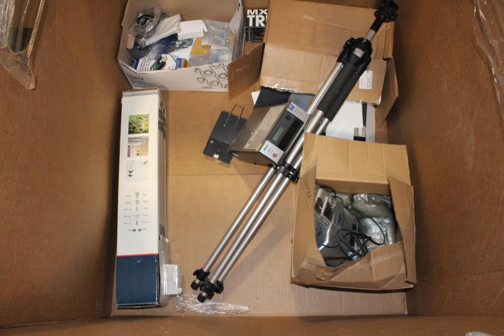 Pallet With Sony Camera And Accessories 10+ Pieces | Property Room