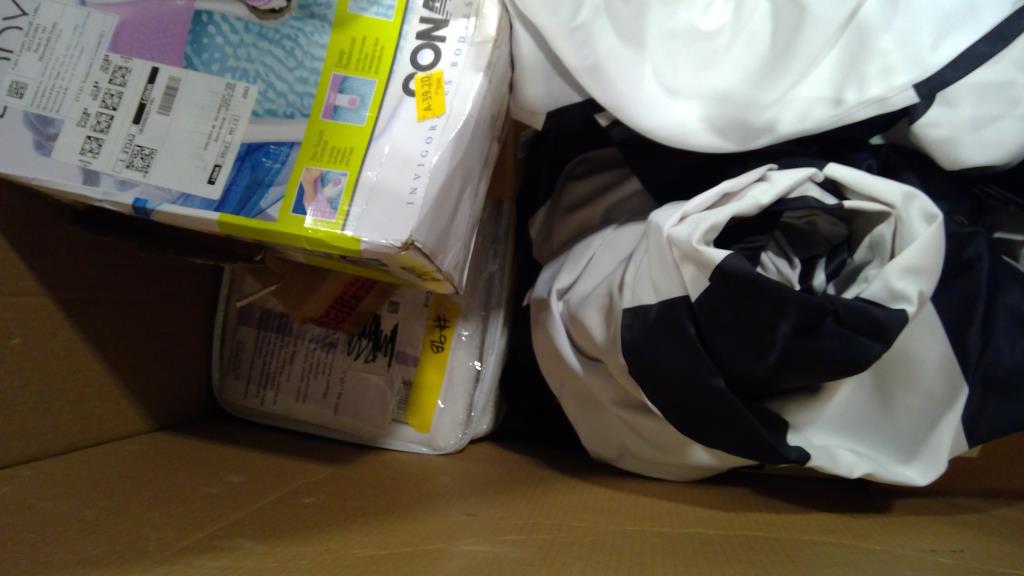 Pallet With Tuffy Trunk Box And More, 5+ Pieces | Property Room