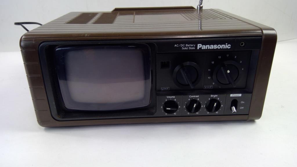 Panasonic Solid State Portable Television TR-525 | Property Room