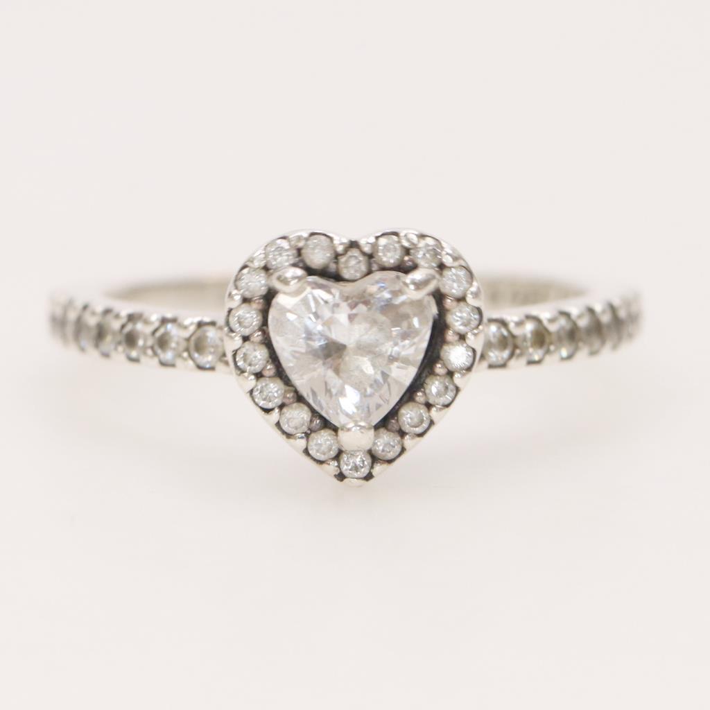 Pandora Sterling Silver Elevated Heart Halo Ring | Property Room