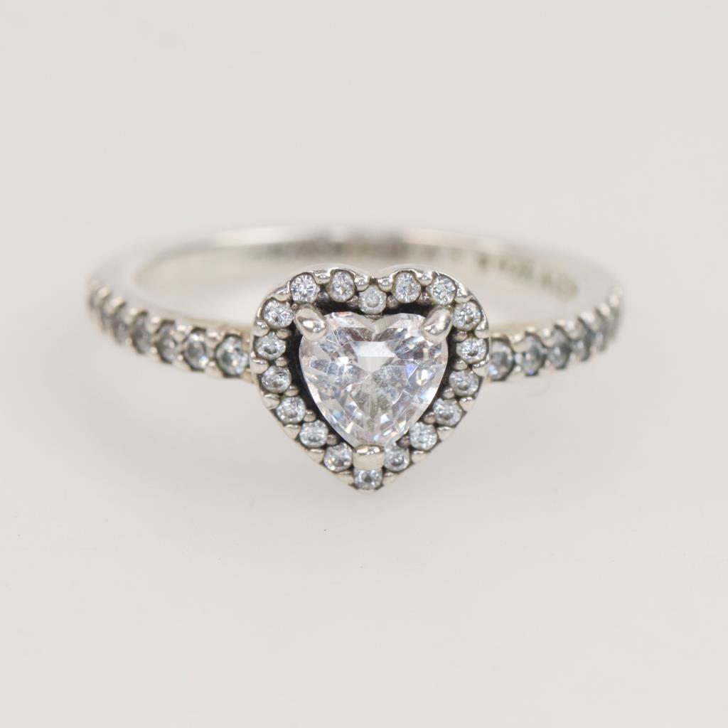 Pandora Sterling Silver Elevated Heart Ring | Property Room