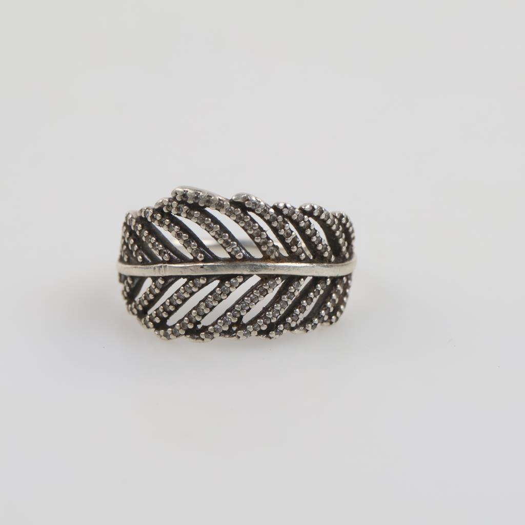 Pandora Sterling Silver Light As A Feather Ring | Property Room