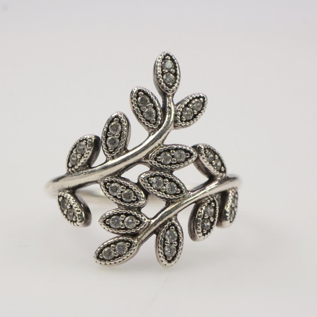 Pandora Sterling Silver Sparkling Leaves Ring | Property Room