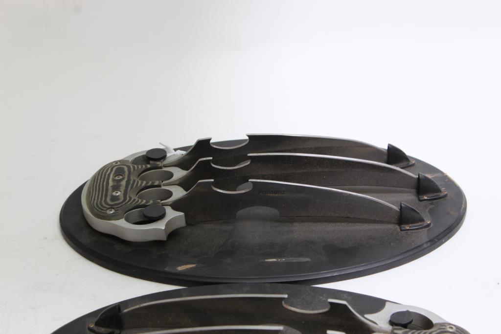 Pantera Framed Claws, Stainless Steel, 2 Pieces | Property Room