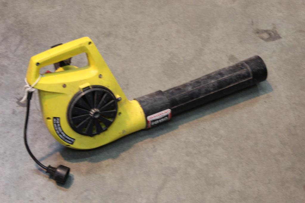 Paramount Electric Blower | Property Room
